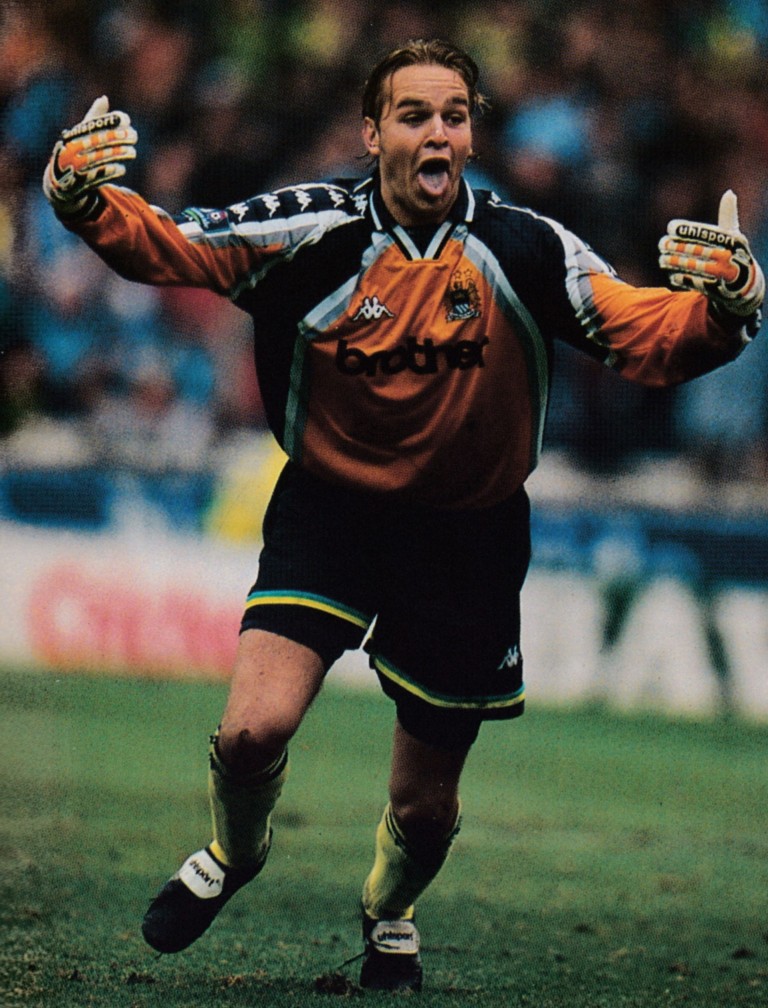 Manchester City v Gillingham Division 2 Play-off Final 1998/99 – City ...